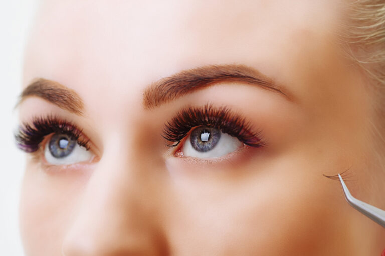 Comment poser une extension de cils soi-même