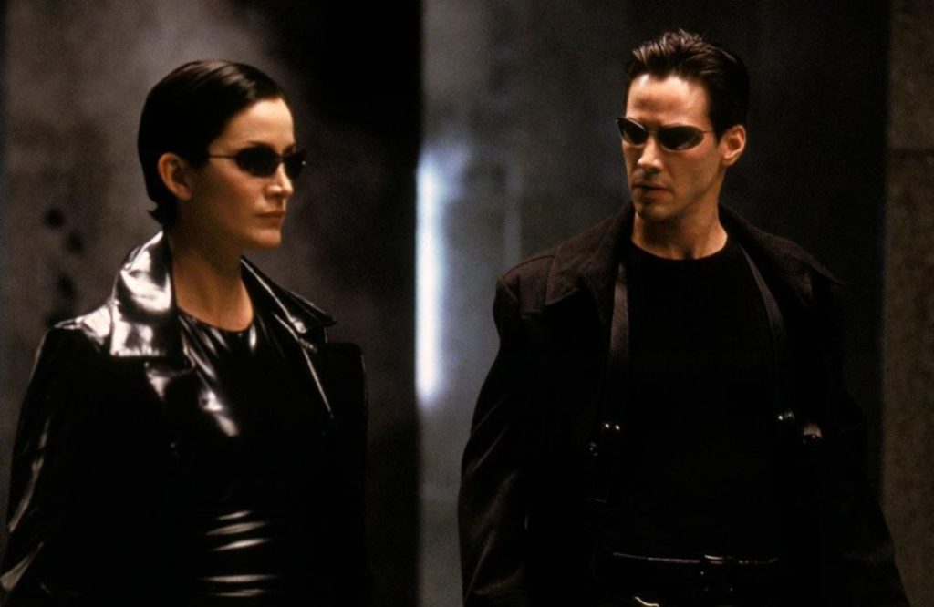 La mode Matrix au look futuriste : du film aux réalités mondialisées