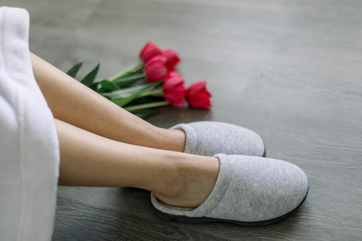 Les chaussons et pantoufles pour femme, un confort indispensable pour ...
